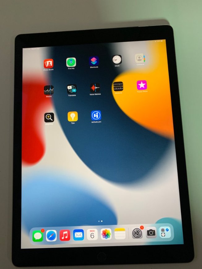 HKTVmall EcoMart - iPad Pro 12.9”128gb WiFi + Cellular &GPS