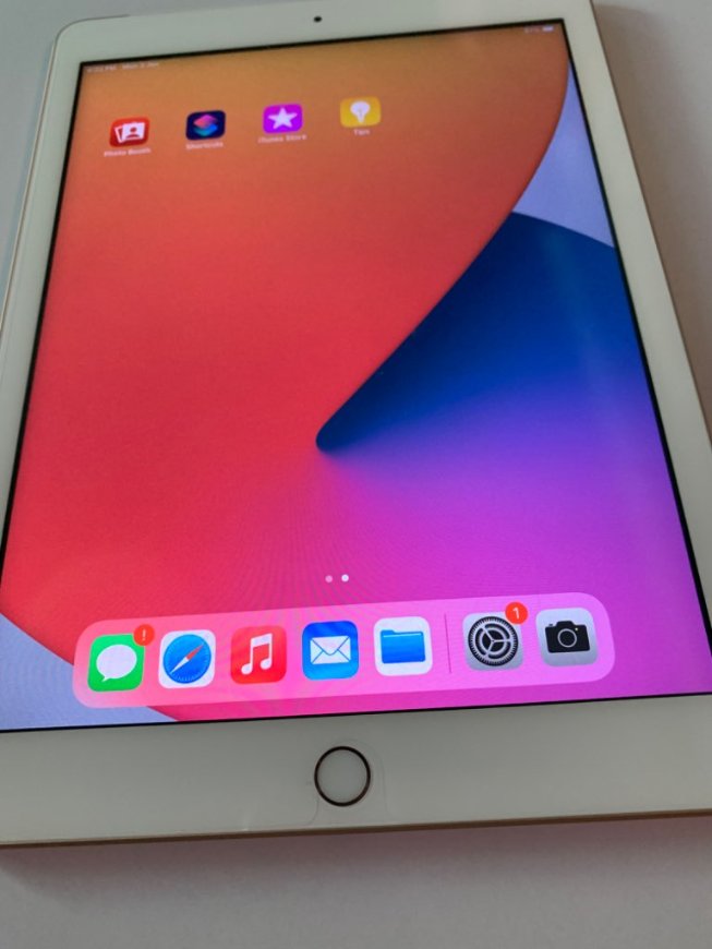 HKTVmall EcoMart - iPad 6 WiFi + Sim (6th gen) 2018